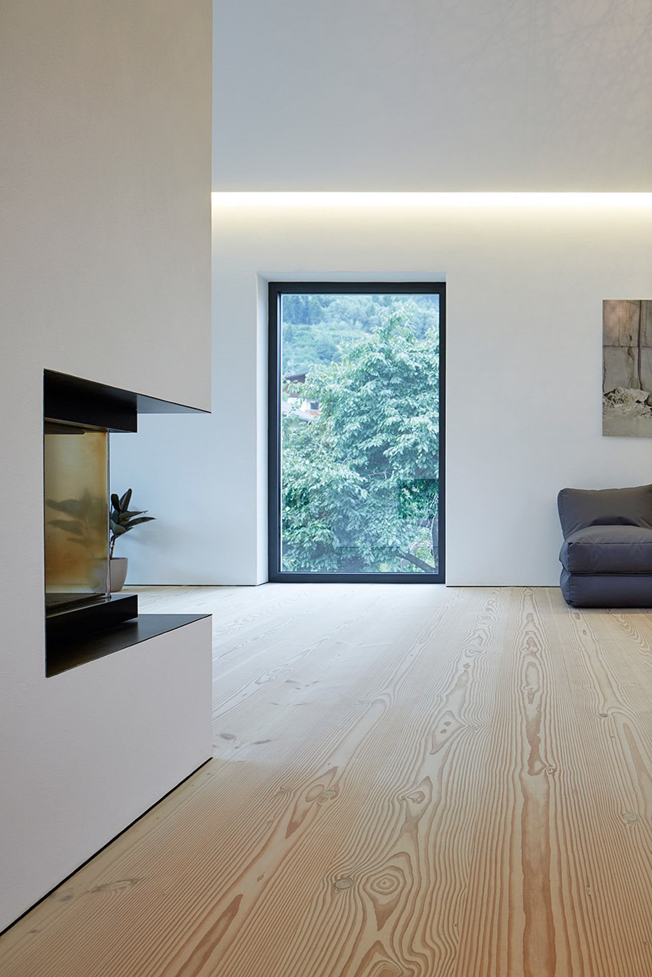 AGS-systems | profiles for wall-flush door frames and skirting boards